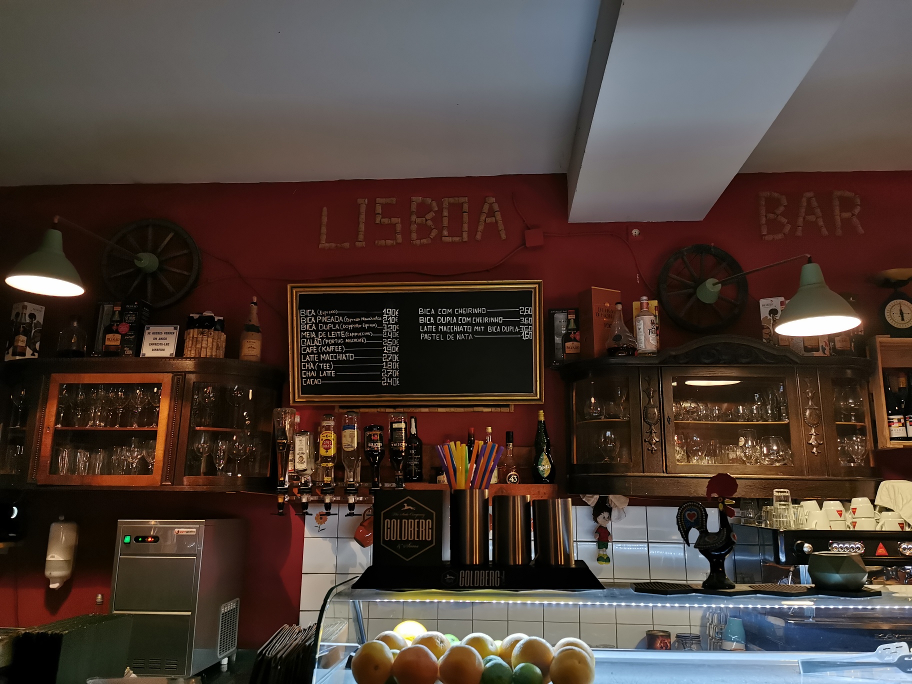 Lisboa Bar Aktuelle Öffnungszeiten - Blog Post - Lisboa Bar am Boxi