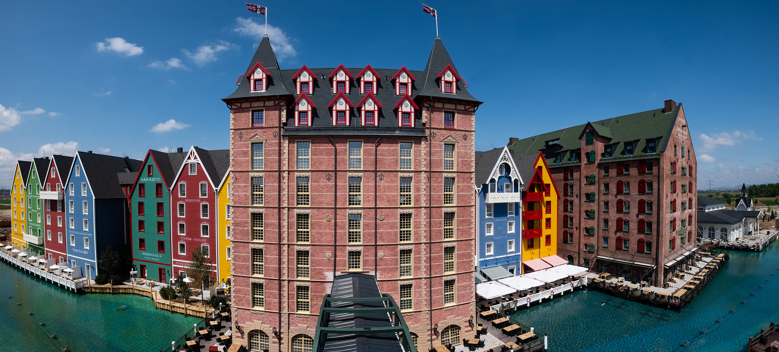 BADEN-WÜRTTEMBERG - RUST - Museumshotel Kronasar - Europapark (Copy ...