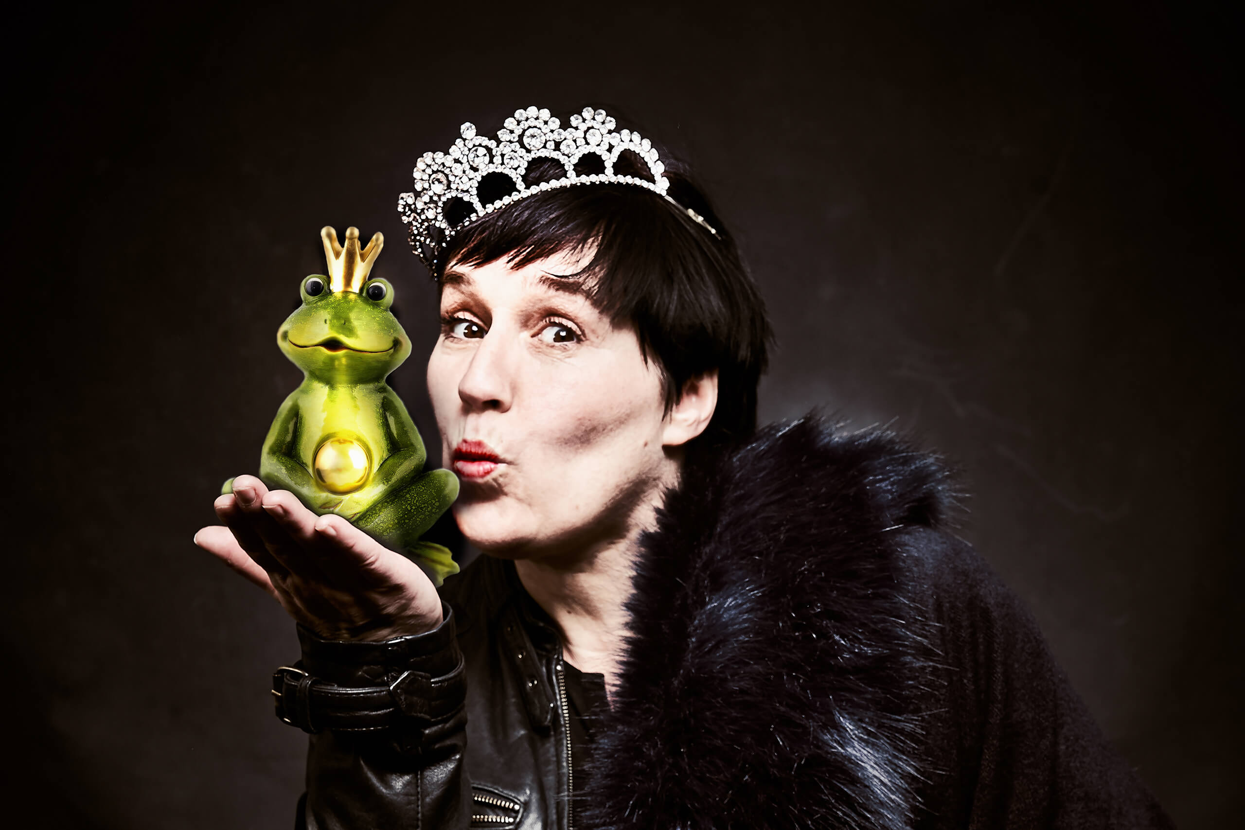 Sandra Keck zu Gast bei der Volksspielbühne Rissen - News - Der Rissener