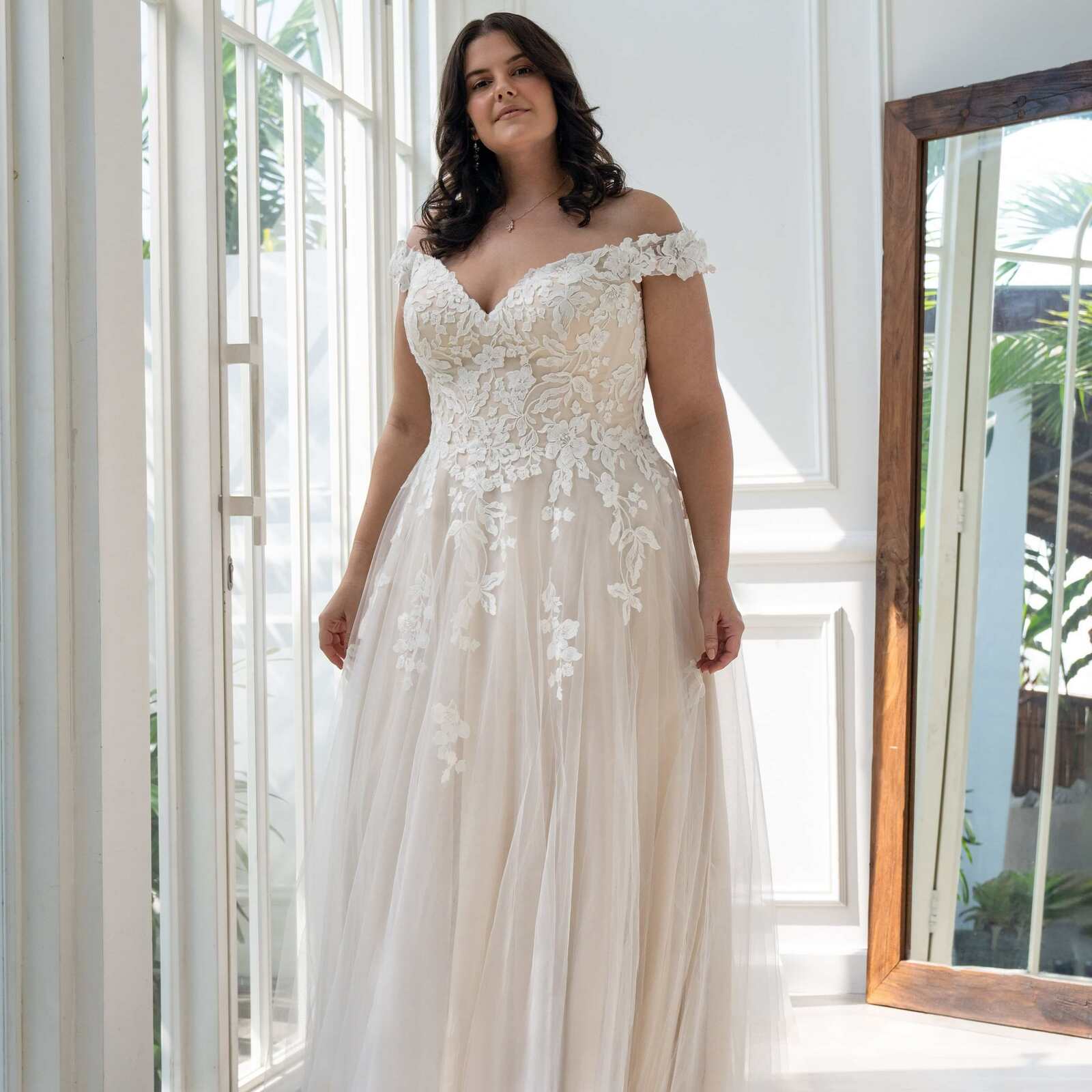 Curvy Brautkleider Berlin – Für jede Figur | Princess Dreams - Princess ...